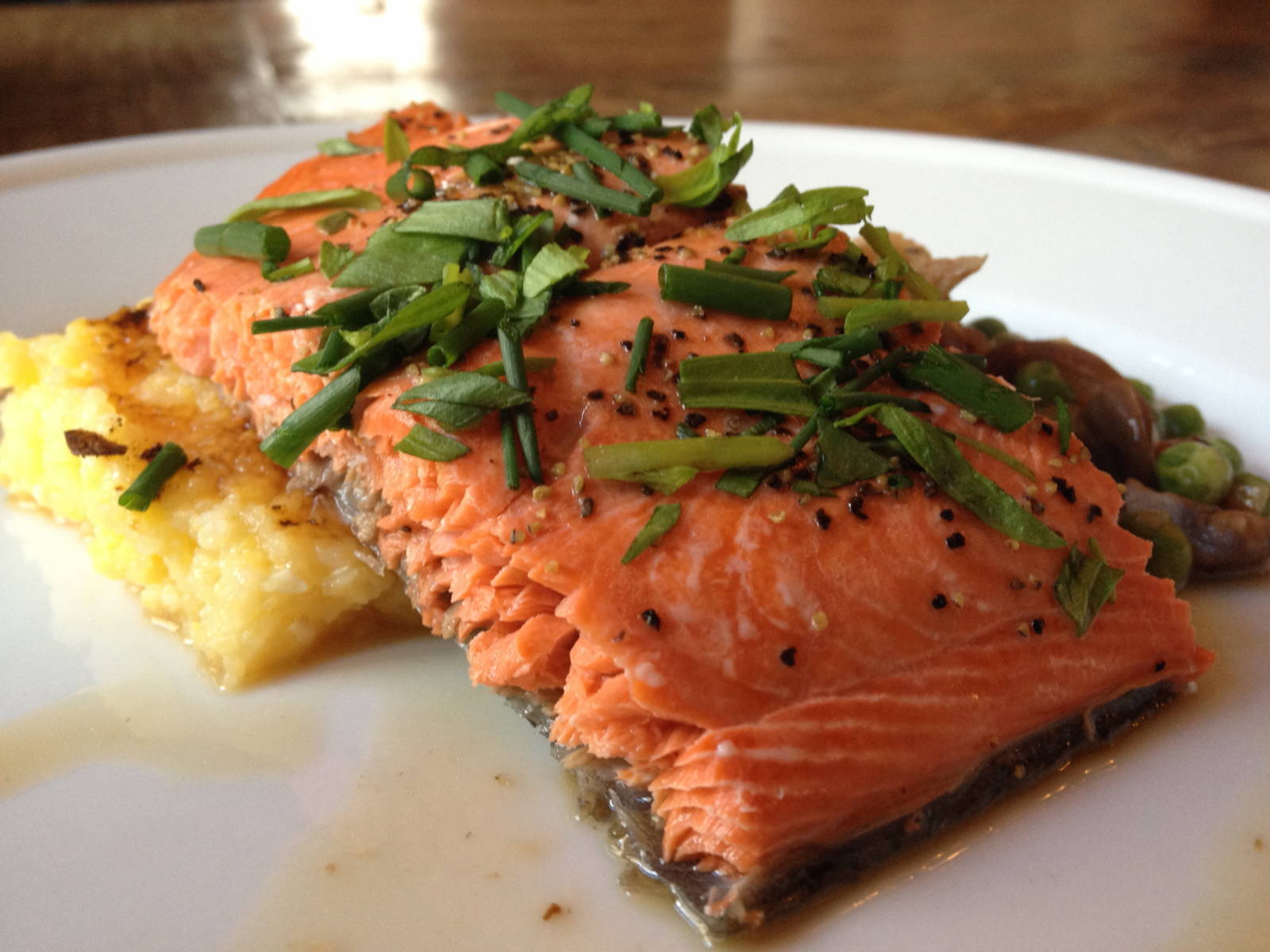 Spring Dinner–Sockeye Salmon with White Wine, Peas, and Wild Mushroom ...